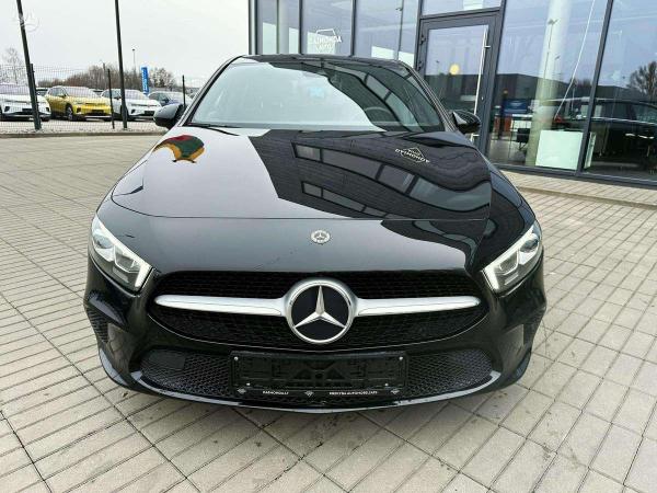 Melns Mercedes-Benz A 180 2022 Kauņa, ar dzinēja tilpumu 1.33 L un nobraukumu 169 tūkst. km par 16900 €, foto 3 vietnē AUTOMOTO.COM.LV