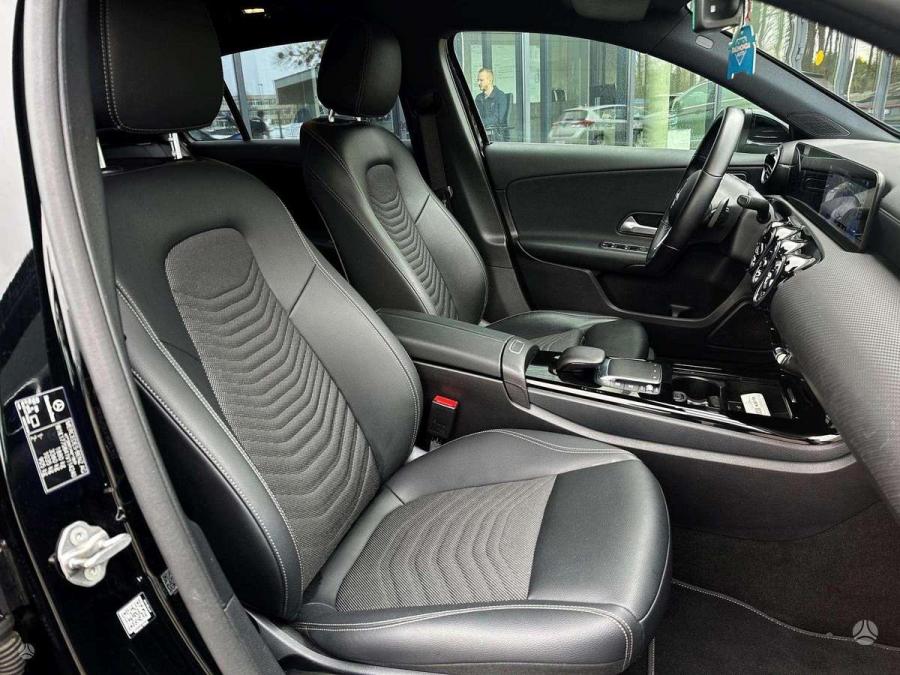 Melns Mercedes-Benz A 180 2022 Kauņa, ar dzinēja tilpumu 1.33 L un nobraukumu 169 tūkst. km par 16900 €, foto 13 vietnē AUTOMOTO.COM.LV