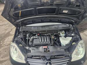 Melns Mercedes-Benz A 180 2004 Marijampole, ar dzinēja tilpumu 1.99 L un nobraukumu 295 tūkst. km par 1700 €, foto 3 vietnē AUTOMOTO.COM.LV