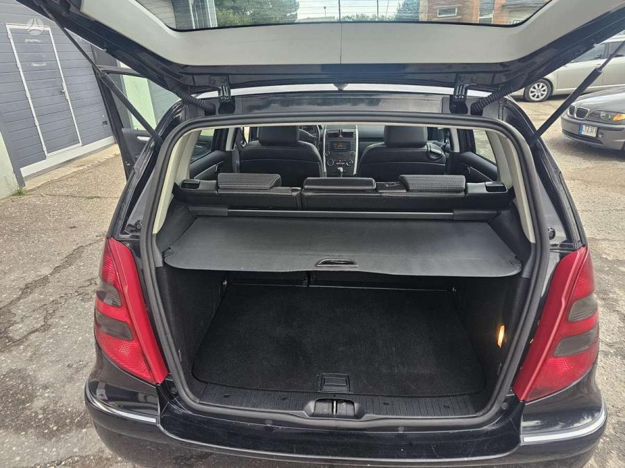 Melns Mercedes-Benz A 180 2004 Marijampole, ar dzinēja tilpumu 1.99 L un nobraukumu 295 tūkst. km par 1700 €, foto 4 vietnē AUTOMOTO.COM.LV