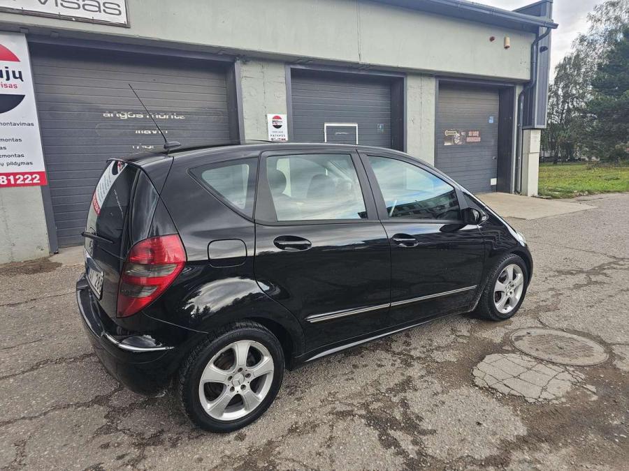 Melns Mercedes-Benz A 180 2004 Marijampole, ar dzinēja tilpumu 1.99 L un nobraukumu 295 tūkst. km par 1700 €, foto 9 vietnē AUTOMOTO.COM.LV