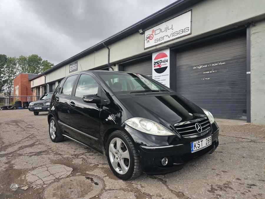 Melns Mercedes-Benz A 180 2004 Marijampole, ar dzinēja tilpumu 1.99 L un nobraukumu 295 tūkst. km par 1700 €, foto 11 vietnē AUTOMOTO.COM.LV