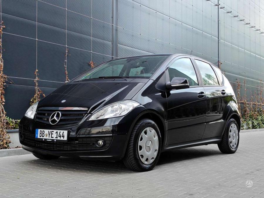 Melns Mercedes-Benz A 180 2011 Klaipėda, ar dzinēja tilpumu 2.00 L un nobraukumu 162 tūkst. km par 3999 €, foto 4 vietnē AUTOMOTO.COM.LV