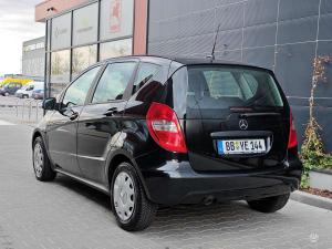 Melns Mercedes-Benz A 180 2011 Klaipėda, ar dzinēja tilpumu 2.00 L un nobraukumu 162 tūkst. km par 3999 €, foto 8 vietnē AUTOMOTO.COM.LV