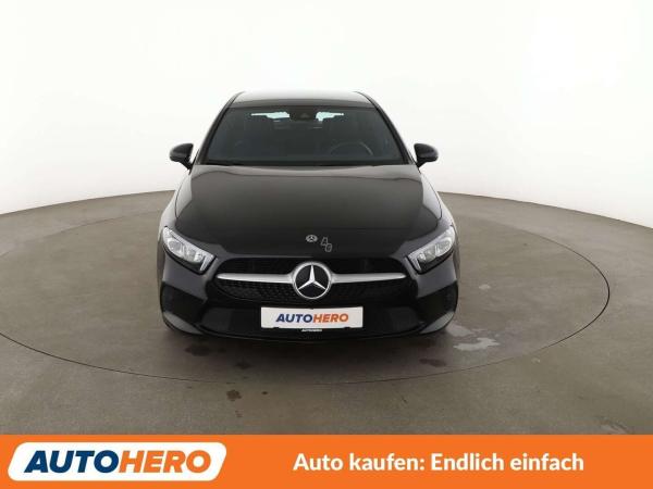 Melns Mercedes-Benz A 180 2019 Kauņa, ar dzinēja tilpumu 1.30 L un nobraukumu 93 tūkst. km par 22693 €, foto 9 vietnē AUTOMOTO.COM.LV