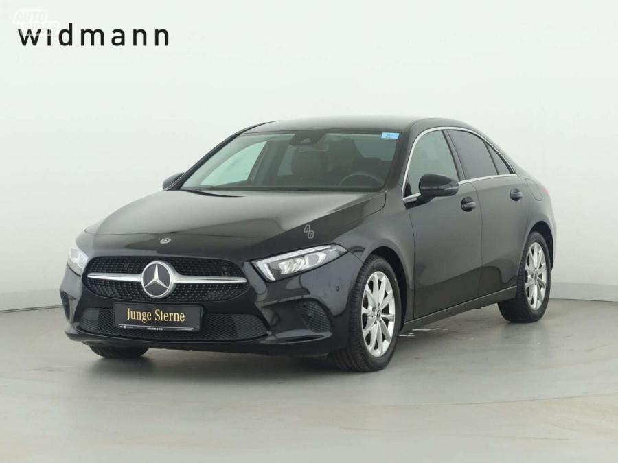 Melns Mercedes-Benz A 180 2020 Kauņa, ar dzinēja tilpumu 1.30 L un nobraukumu 70 tūkst. km par 24306 €, foto 1 vietnē AUTOMOTO.COM.LV