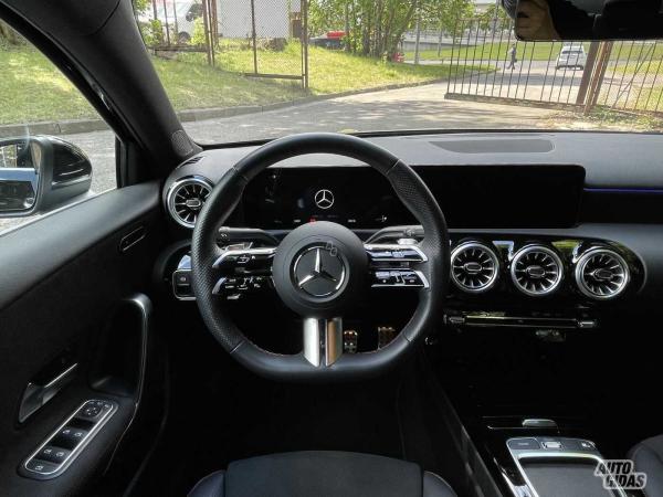 Melns Mercedes-Benz A 180 2024 Viļņa, ar dzinēja tilpumu 1.30 L un nobraukumu 19 tūkst. km par 28900 €, foto 10 vietnē AUTOMOTO.COM.LV
