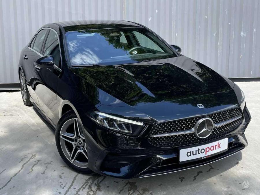 Melns Mercedes-Benz A 180 2024 Viļņa, ar dzinēja tilpumu 1.33 L un nobraukumu 19 tūkst. km par 28900 €, foto 3 vietnē AUTOMOTO.COM.LV