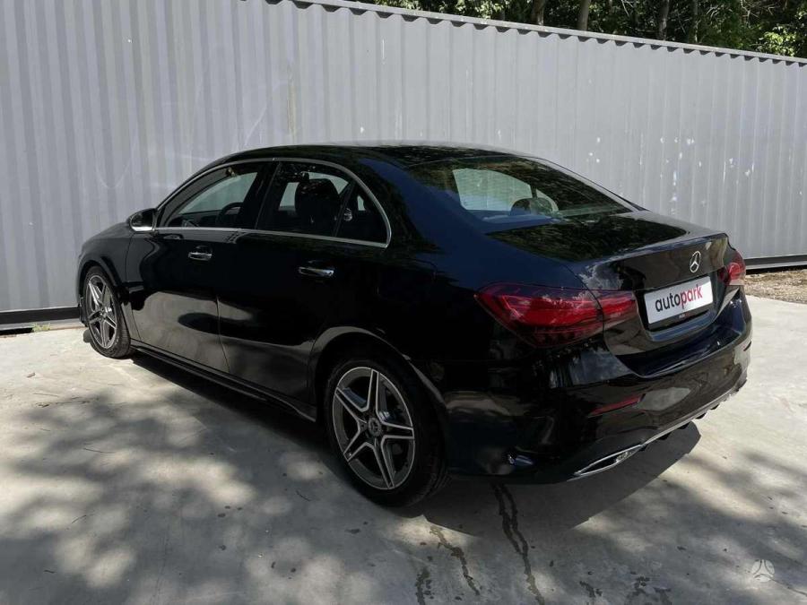 Melns Mercedes-Benz A 180 2024 Viļņa, ar dzinēja tilpumu 1.33 L un nobraukumu 19 tūkst. km par 28900 €, foto 5 vietnē AUTOMOTO.COM.LV