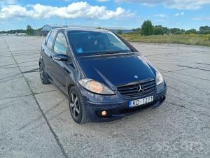 Синий Мерседес А 180 2004 в Елгава, объемом двигателя 2.00 л и пробегом 399 тыс. км за 1850 €, фото 7 на AUTOMOTO.COM.LV
