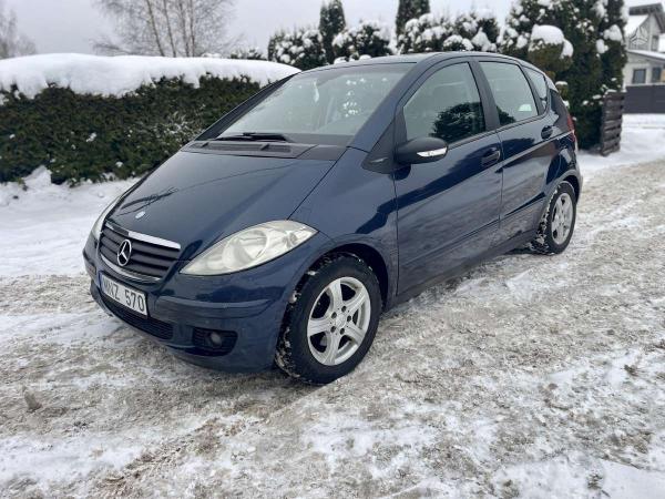 Blue Mercedes-Benz A 180 2005 in Vilnius, with an engine capacity of 1.99 L and mileage of 332 thousand km for 1950 €, photo 4 on AUTOMOTO.COM.LV