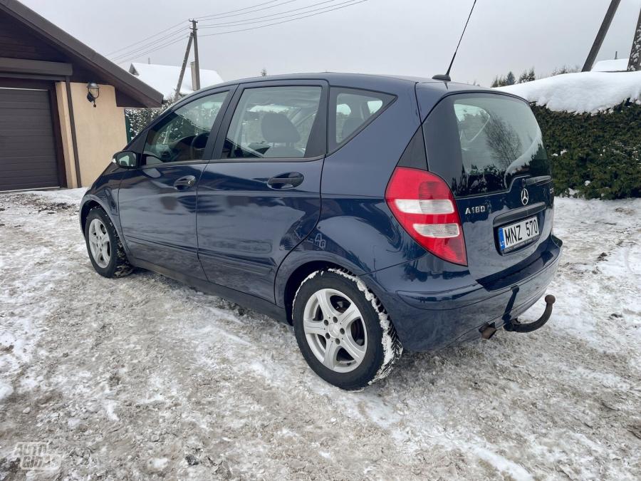 Zils Mercedes-Benz A 180 2005 Viļņa, ar dzinēja tilpumu 2.00 L un nobraukumu 333 tūkst. km par 1950 €, foto 2 vietnē AUTOMOTO.COM.LV