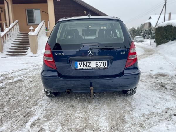 Blue Mercedes-Benz A 180 2005 in Vilnius, with an engine capacity of 2.00 L and mileage of 333 thousand km for 1950 €, photo 9 on AUTOMOTO.COM.LV