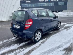 Zils Mercedes-Benz A 180 2005 Viļņa, ar dzinēja tilpumu 2.00 L un nobraukumu 333 tūkst. km par 1950 €, foto 2 vietnē AUTOMOTO.COM.LV