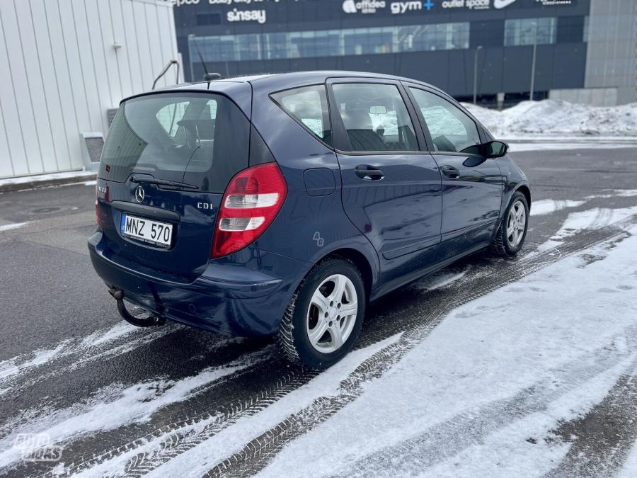 Zils Mercedes-Benz A 180 2005 Viļņa, ar dzinēja tilpumu 2.00 L un nobraukumu 333 tūkst. km par 1950 €, foto 2 vietnē AUTOMOTO.COM.LV