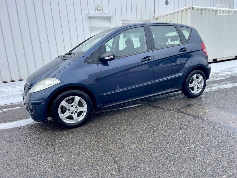 Zils Mercedes-Benz A 180 2005 Viļņa, ar dzinēja tilpumu 2.00 L un nobraukumu 333 tūkst. km par 1950 €, foto 6 vietnē AUTOMOTO.COM.LV