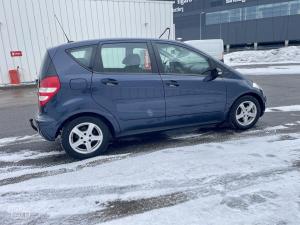 Zils Mercedes-Benz A 180 2005 Viļņa, ar dzinēja tilpumu 2.00 L un nobraukumu 333 tūkst. km par 1950 €, foto 8 vietnē AUTOMOTO.COM.LV