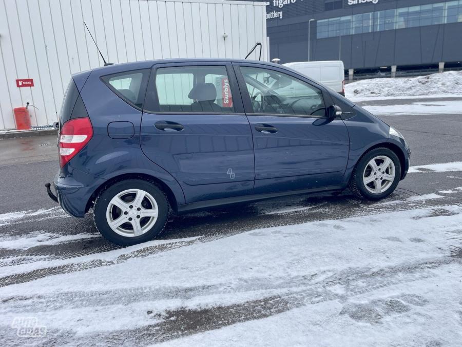 Zils Mercedes-Benz A 180 2005 Viļņa, ar dzinēja tilpumu 2.00 L un nobraukumu 333 tūkst. km par 1950 €, foto 8 vietnē AUTOMOTO.COM.LV