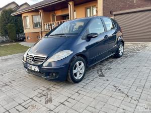 Zils Mercedes-Benz A 180 2005 Viļņa, ar dzinēja tilpumu 2.00 L un nobraukumu 333 tūkst. km par 1900 €, foto  vietnē AUTOMOTO.COM.LV
