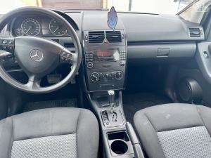 Zils Mercedes-Benz A 180 2005 Viļņa, ar dzinēja tilpumu 2.00 L un nobraukumu 333 tūkst. km par 1900 €, foto 14 vietnē AUTOMOTO.COM.LV