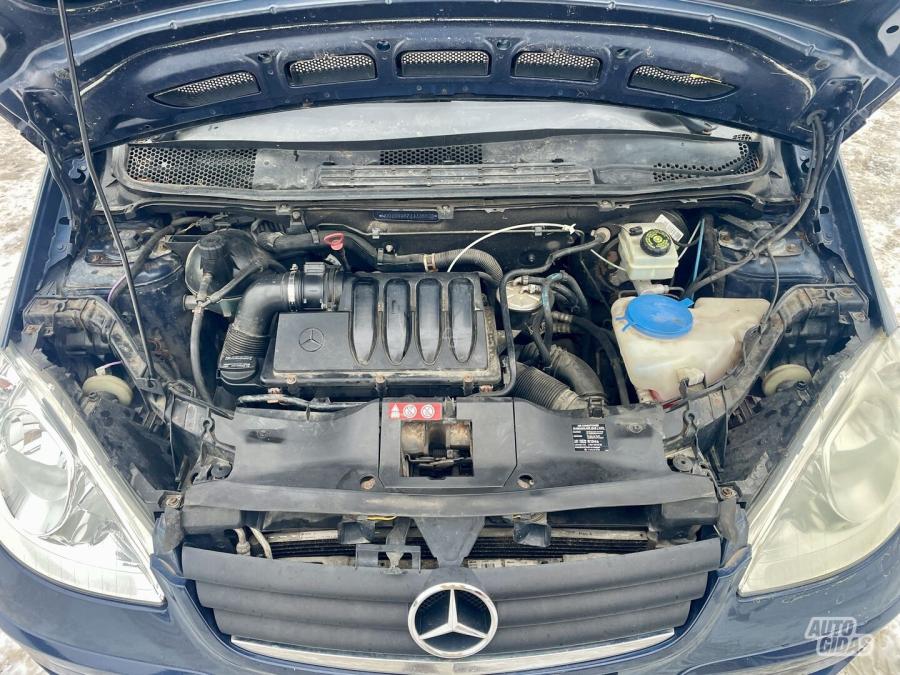 Zils Mercedes-Benz A 180 2005 Viļņa, ar dzinēja tilpumu 2.00 L un nobraukumu 333 tūkst. km par 1900 €, foto 15 vietnē AUTOMOTO.COM.LV