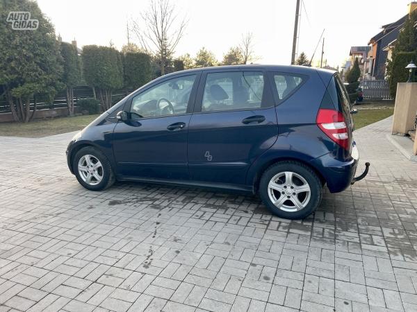 Zils Mercedes-Benz A 180 2005 Viļņa, ar dzinēja tilpumu 2.00 L un nobraukumu 333 tūkst. km par 1950 €, foto 5 vietnē AUTOMOTO.COM.LV