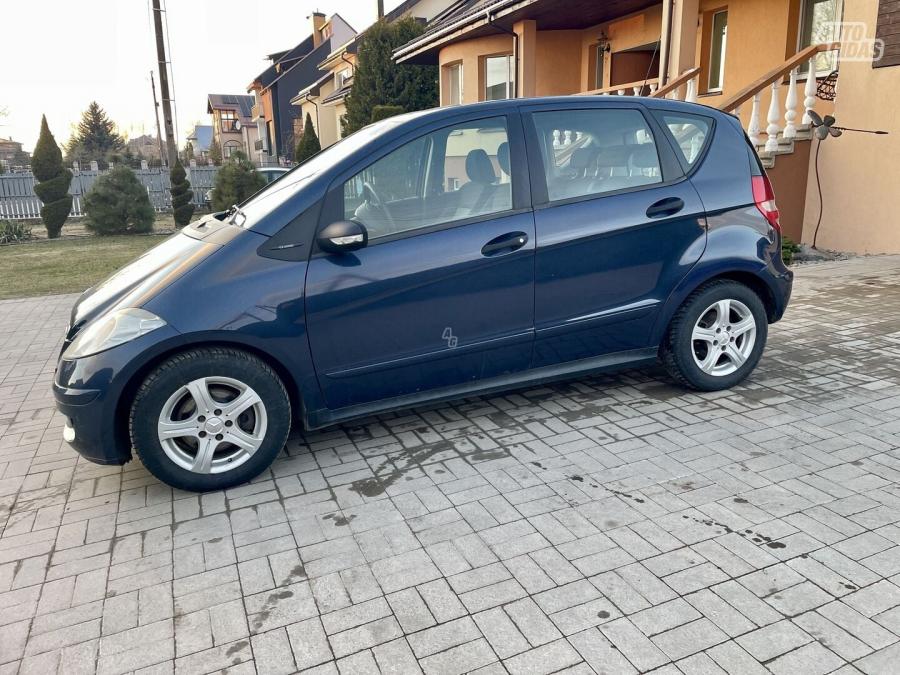 Blue Mercedes-Benz A 180 2005 in Vilnius, with an engine capacity of 2.00 L and mileage of 333 thousand km for 1950 €, photo 7 on AUTOMOTO.COM.LV