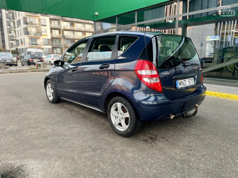 Blue Mercedes-Benz A 180 2005 in Vilnius, with an engine capacity of 2.00 L and mileage of 333 thousand km for 1750 €, photo 5 on AUTOMOTO.COM.LV