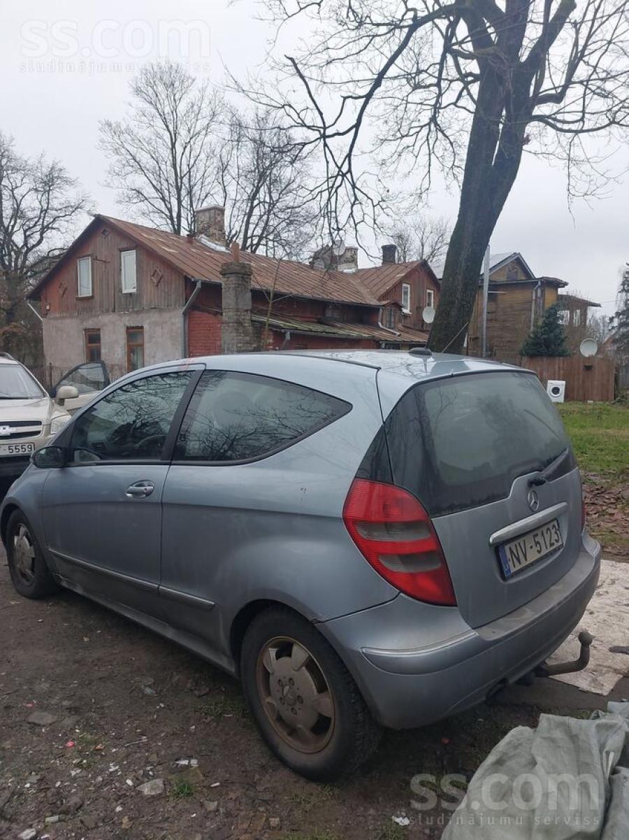 Zils Mercedes-Benz A 180 2006 Rīga, ar dzinēja tilpumu 2.00 L un nobraukumu 421 tūkst. km par 490 €, foto 4 vietnē AUTOMOTO.COM.LV