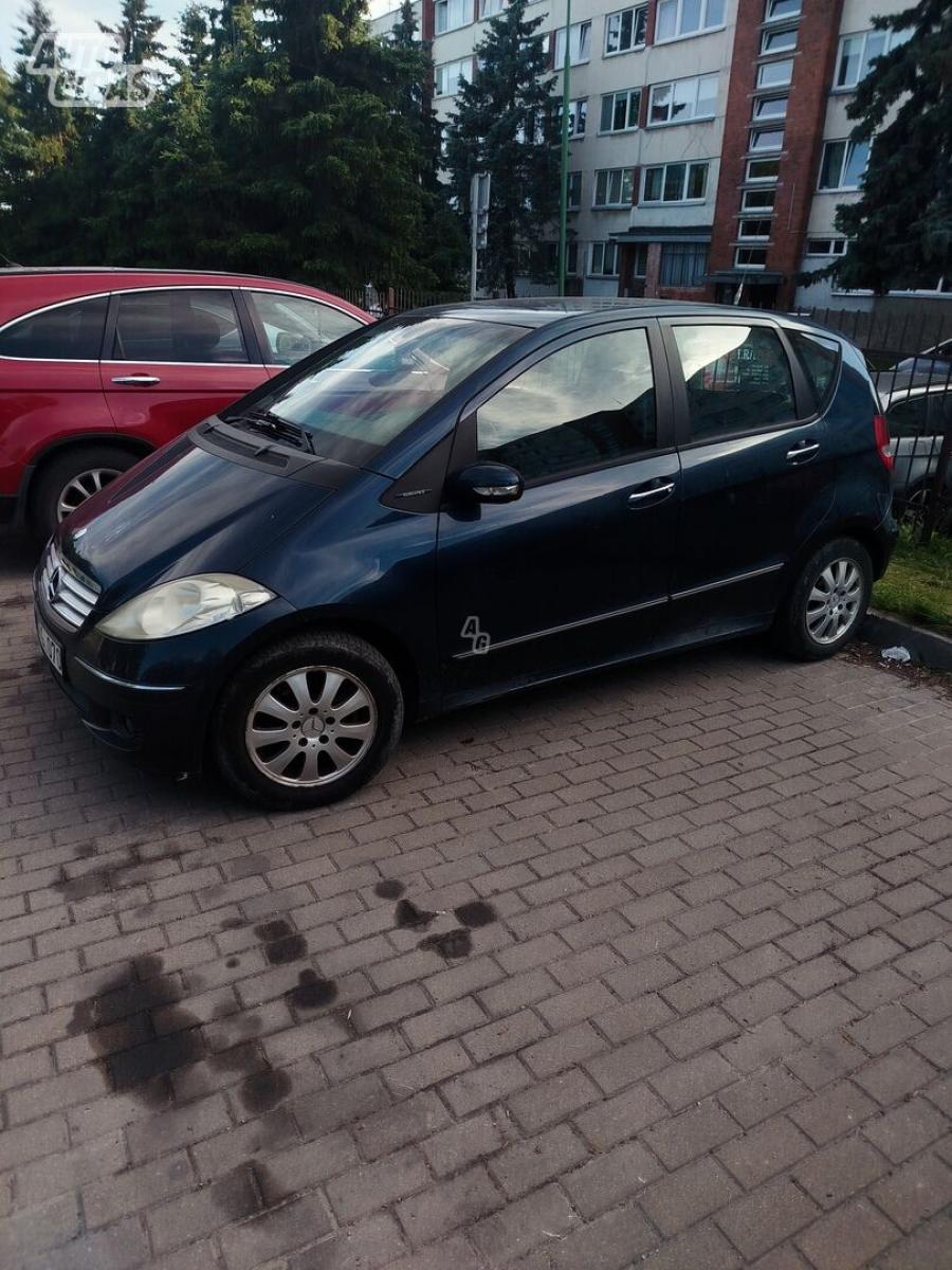 Blue Mercedes-Benz A 180 2006 in Klaipeda, with an engine capacity of 2.00 L and mileage of 210 thousand km for 1250 €, photo 1 on AUTOMOTO.COM.LV