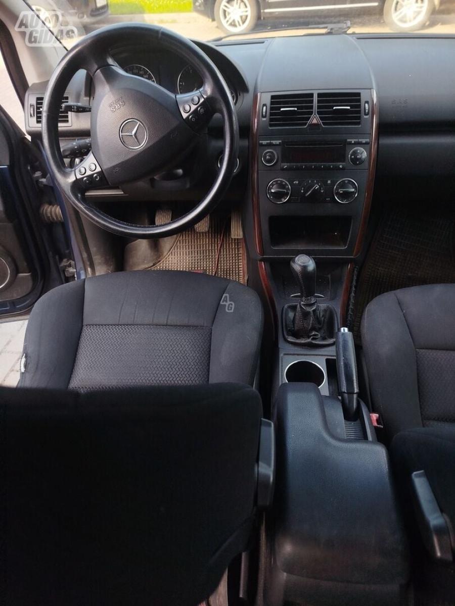 Blue Mercedes-Benz A 180 2006 in Klaipeda, with an engine capacity of 2.00 L and mileage of 210 thousand km for 1250 €, photo 5 on AUTOMOTO.COM.LV