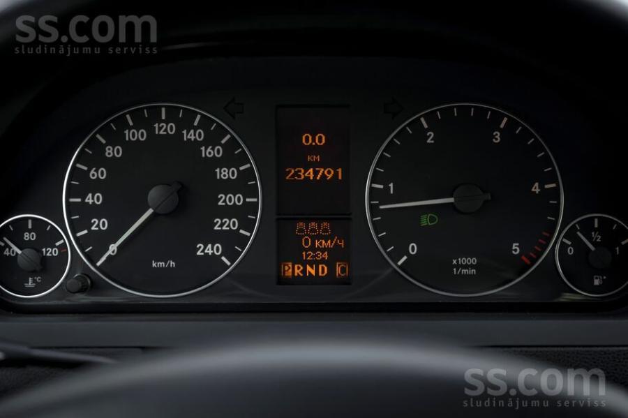 Zils Mercedes-Benz A 180 2007 Rīga, ar dzinēja tilpumu 2.00 L un nobraukumu 235 tūkst. km par 2950 €, foto 15 vietnē AUTOMOTO.COM.LV