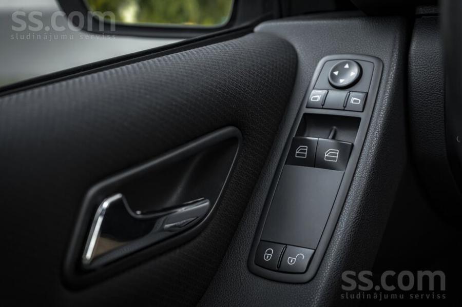 Zils Mercedes-Benz A 180 2007 Rīga, ar dzinēja tilpumu 2.00 L un nobraukumu 235 tūkst. km par 2950 €, foto 23 vietnē AUTOMOTO.COM.LV