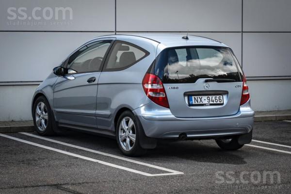Mercedes-Benz A 180 2007 in Riga on AUTOMOTO.COM.LV Blue Mercedes-Benz A 180 2007 in Riga, with an engine capacity of 2.00 L and mileage of 235 thousand km for 2950 €, photo 7 on AUTOMOTO.COM.LV