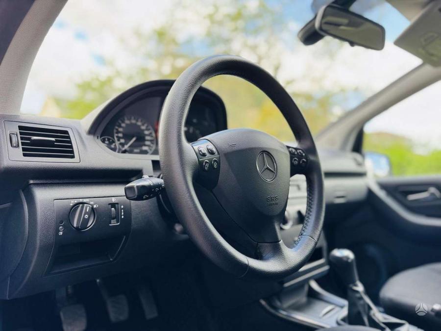 Zils Mercedes-Benz A 180 2008 Kauņa, ar dzinēja tilpumu 1.99 L un nobraukumu 200 tūkst. km par 2899 €, foto 12 vietnē AUTOMOTO.COM.LV