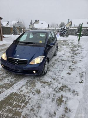 Blue Mercedes-Benz A 180 2009 in Kaunas, with an engine capacity of 1.80 L and mileage of 349 thousand km for 2950 €, photo  on AUTOMOTO.COM.LV