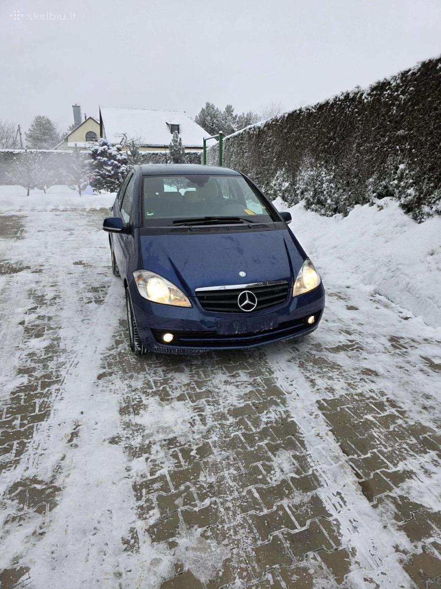 Blue Mercedes-Benz A 180 2009 in Kaunas, with an engine capacity of 1.80 L and mileage of 349 thousand km for 2950 €, photo 2 on AUTOMOTO.COM.LV