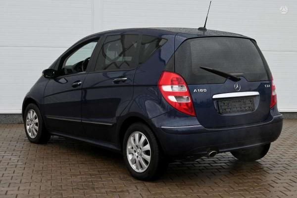 Mercedes-Benz A 180 2008 in Kretinga on AUTOMOTO.COM.LV Blue Mercedes-Benz A 180 2008 in Kretinga, with an engine capacity of 2.00 L and mileage of 257 thousand km for 2699 €, photo 11 on AUTOMOTO.COM.LV