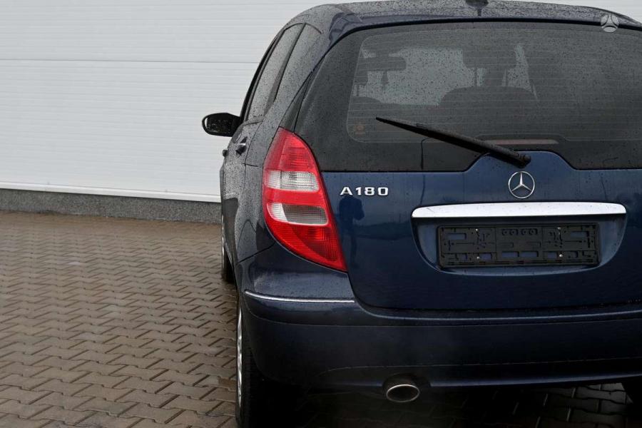 Blue Mercedes-Benz A 180 2008 in Kretinga, with an engine capacity of 2.00 L and mileage of 257 thousand km for 2699 €, photo 12 on AUTOMOTO.COM.LV