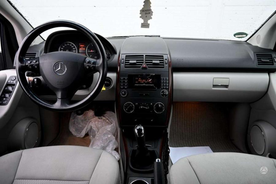 Blue Mercedes-Benz A 180 2008 in Kretinga, with an engine capacity of 2.00 L and mileage of 257 thousand km for 2699 €, photo 22 on AUTOMOTO.COM.LV