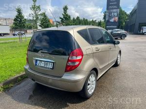 Brūns Mercedes-Benz A 180 2005 Rīga, ar dzinēja tilpumu 2.00 L un nobraukumu 230 tūkst. km par 800 €, foto 3 vietnē AUTOMOTO.COM.LV