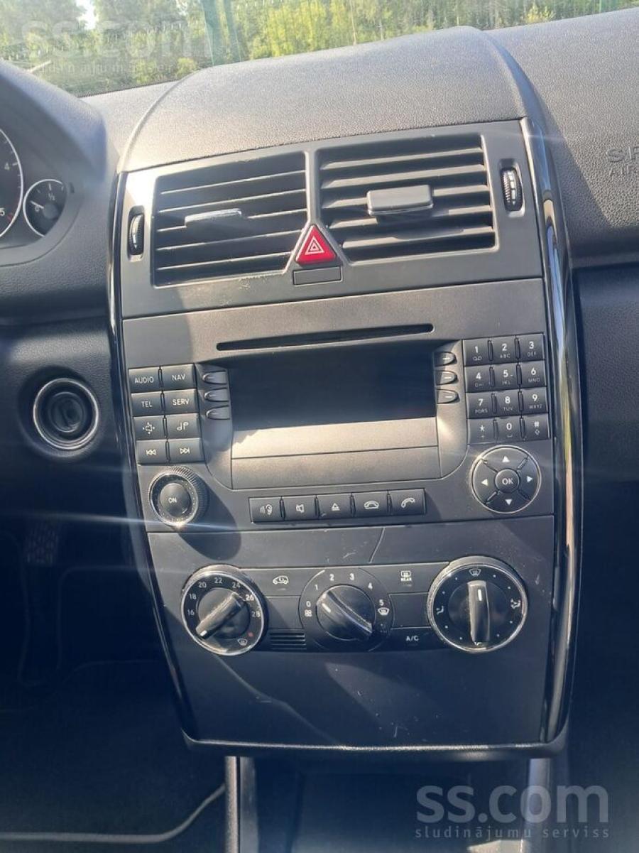Brown Mercedes-Benz A 180 2007 in Riga, with an engine capacity of 2.00 L and mileage of 270 thousand km for 2150 €, photo 7 on AUTOMOTO.COM.LV