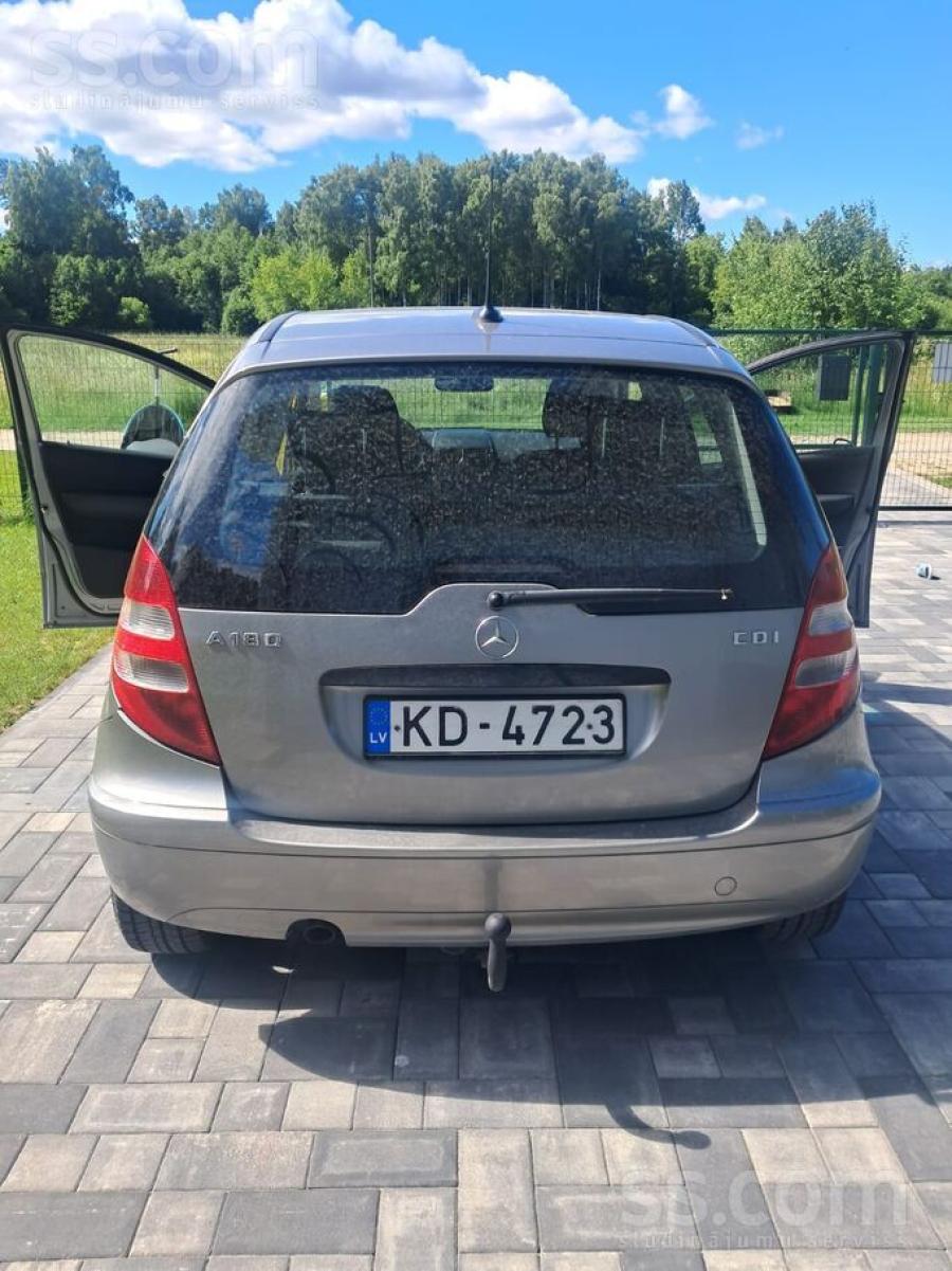 Brown Mercedes-Benz A 180 2007 in Riga, with an engine capacity of 2.00 L and mileage of 270 thousand km for 2150 €, photo 11 on AUTOMOTO.COM.LV