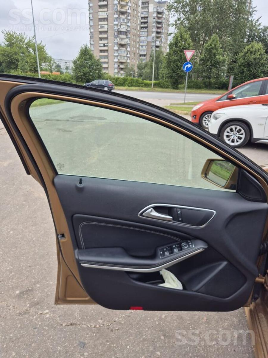 Brūns Mercedes-Benz A 180 2013 Rīga, ar dzinēja tilpumu 1.80 L un nobraukumu 303 tūkst. km par 9490 €, foto 14 vietnē AUTOMOTO.COM.LV