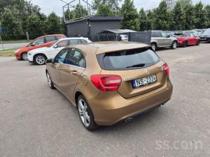 Brūns Mercedes-Benz A 180 2013 Rīga, ar dzinēja tilpumu 1.80 L un nobraukumu 303 tūkst. km par 9490 €, foto 8 vietnē AUTOMOTO.COM.LV