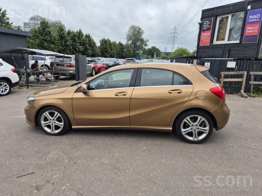 Brūns Mercedes-Benz A 180 2013 Rīga, ar dzinēja tilpumu 1.80 L un nobraukumu 303 tūkst. km par 9490 €, foto 9 vietnē AUTOMOTO.COM.LV