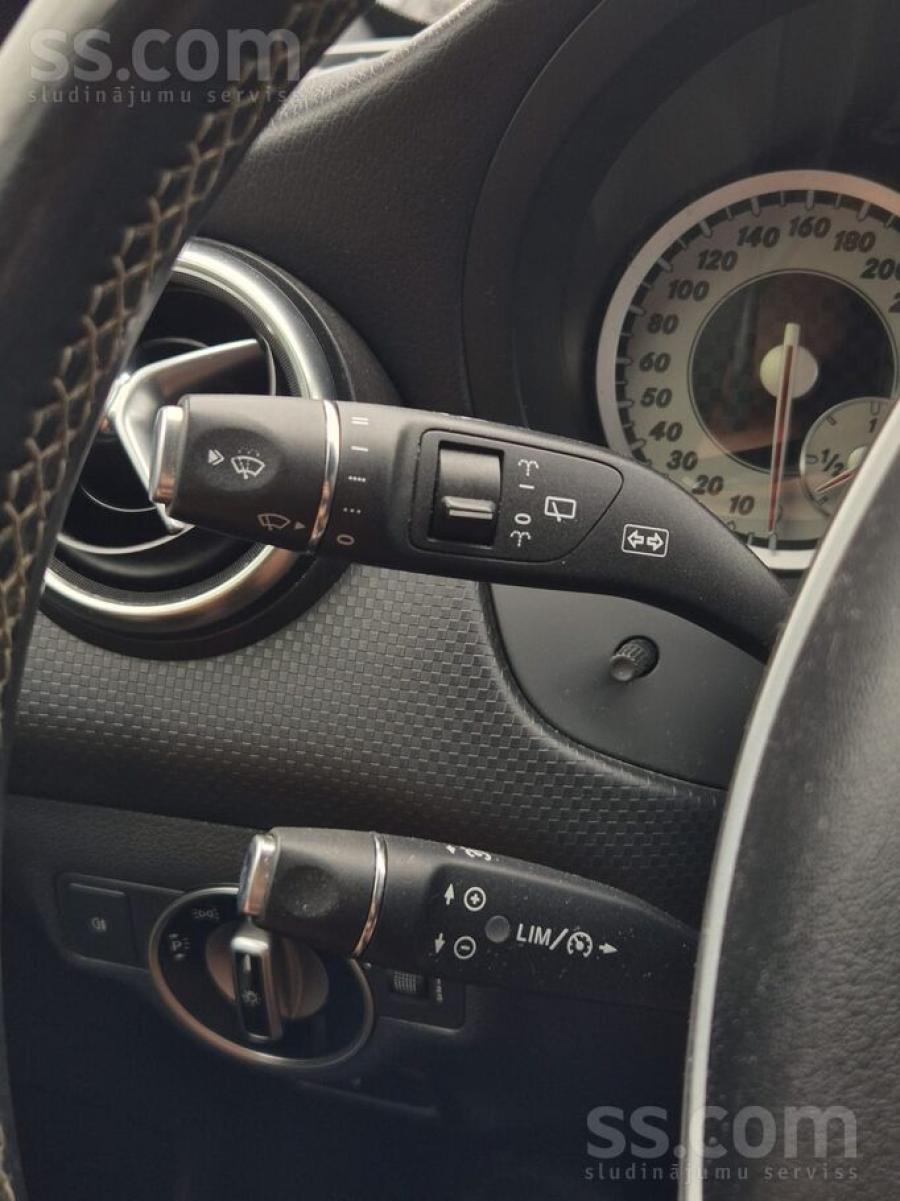 Brūns Mercedes-Benz A 180 2013 Rīga, ar dzinēja tilpumu 1.80 L un nobraukumu 303 tūkst. km par 9490 €, foto 17 vietnē AUTOMOTO.COM.LV