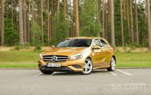 Brūns Mercedes-Benz A 180 2013 Rīga, ar dzinēja tilpumu 1.80 L un nobraukumu 303 tūkst. km par 8490 €, foto  vietnē AUTOMOTO.COM.LV