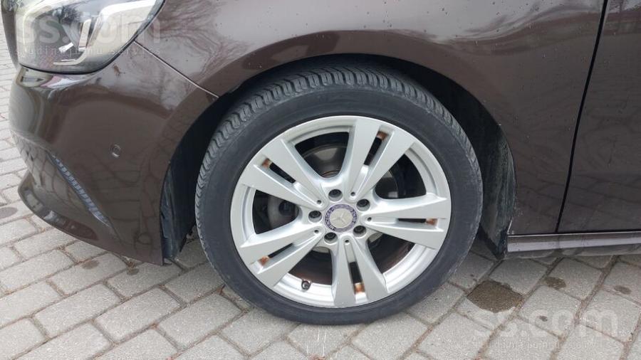 Brūns Mercedes-Benz A 180 2016 Alūksne, ar dzinēja tilpumu 1.50 L un nobraukumu 0 tūkst. km par 8900 €, foto 13 vietnē AUTOMOTO.COM.LV