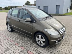 Мерседес А 180 2008 в Валмиера на AUTOMOTO.COM.LV Зеленый Мерседес А 180 2008 в Валмиера, объемом двигателя 2.00 л и пробегом 293 тыс. км за 1500 €, фото 1 на AUTOMOTO.COM.LV